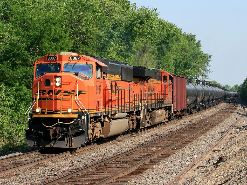 BNSF 8987